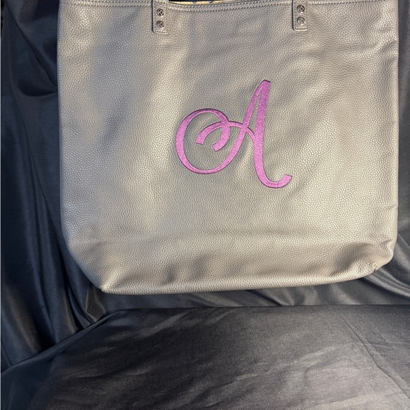 thirty-one | Bags | Thirtyone Gray Around Town Tote With Purple ...